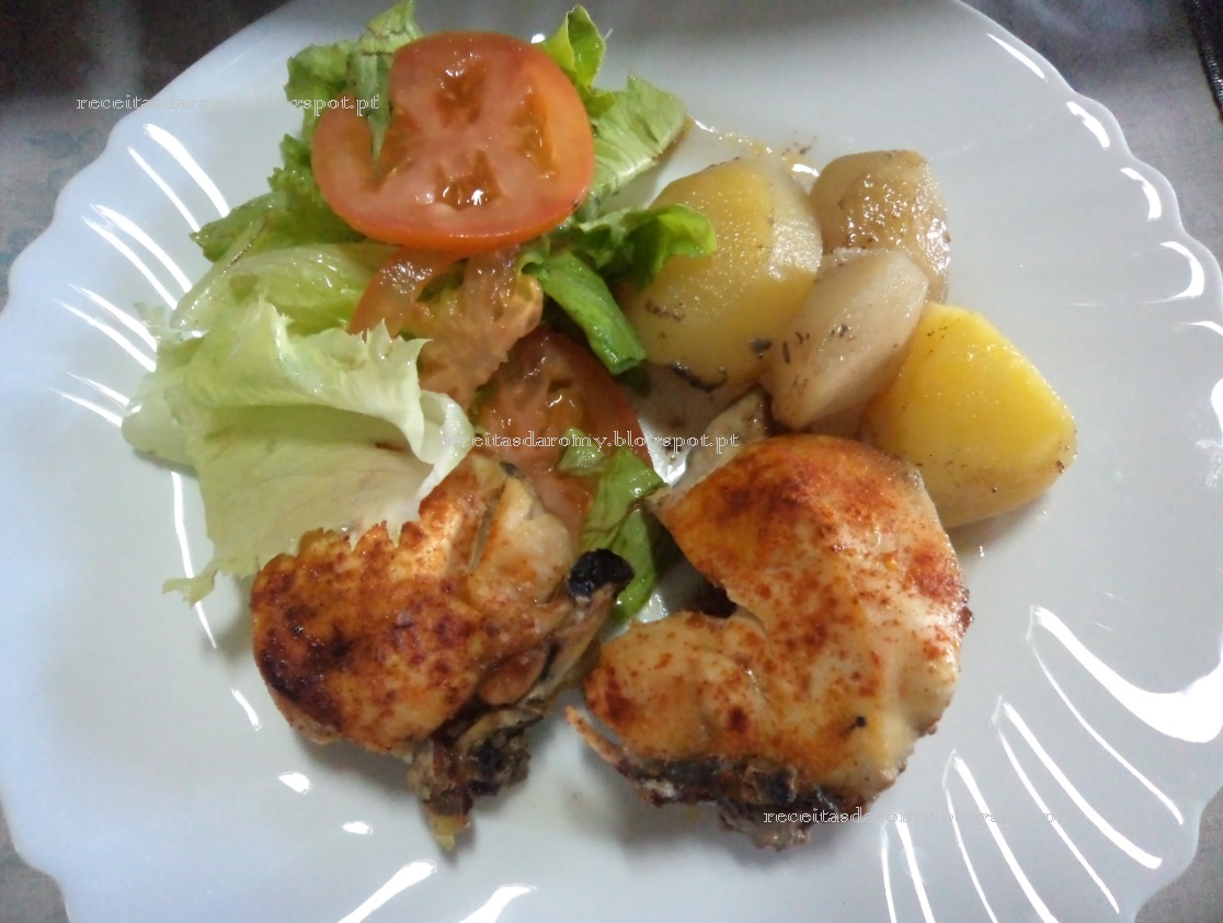 Frango assado com mix de batata doce e normal