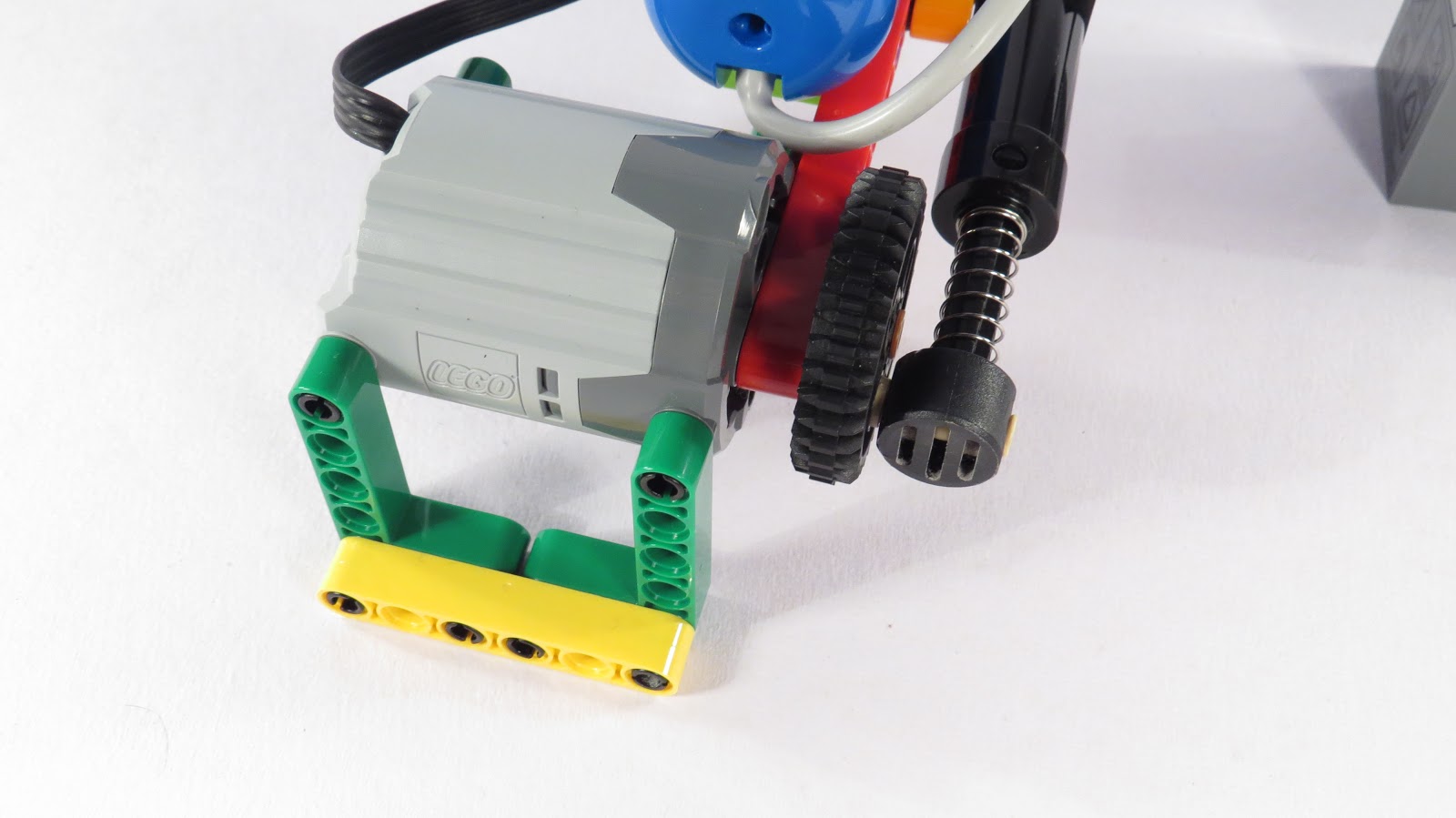 BricksBR: Compressor de 1 cilindro Lego