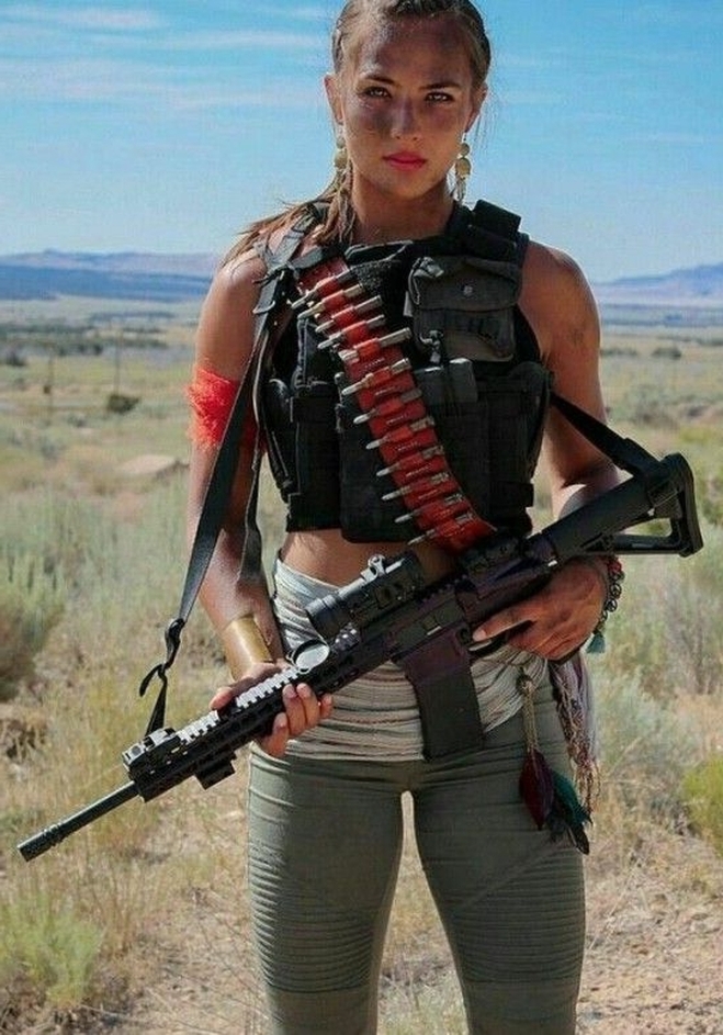 Amazing WTF Facts: Military Girls And Guns Pictures