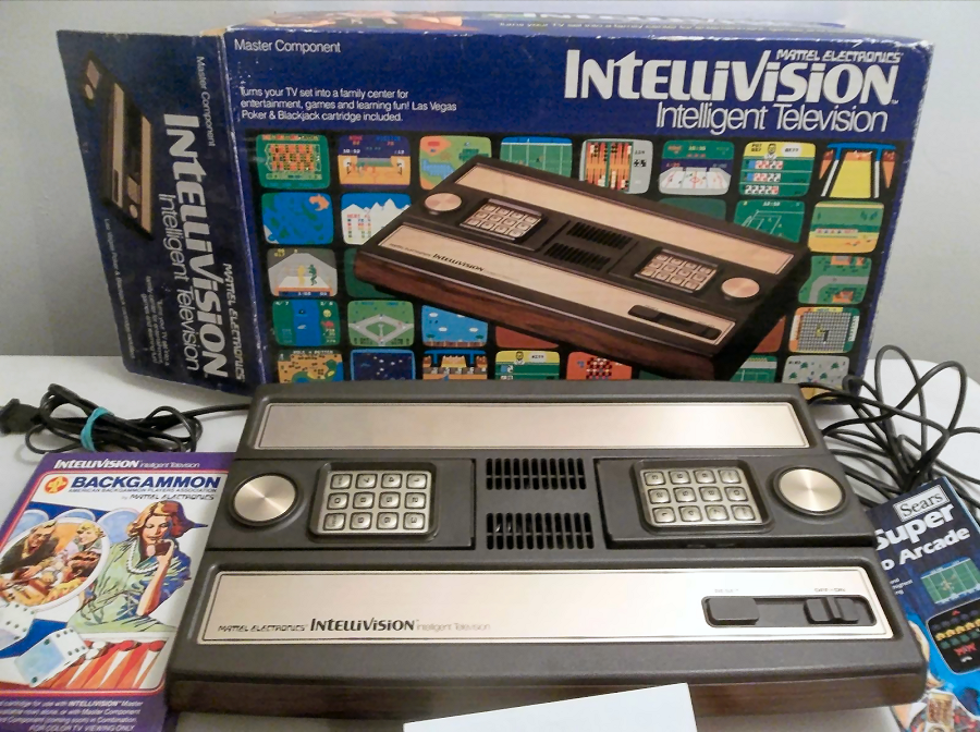 Retro Treasures: Mattel Intellivision & games