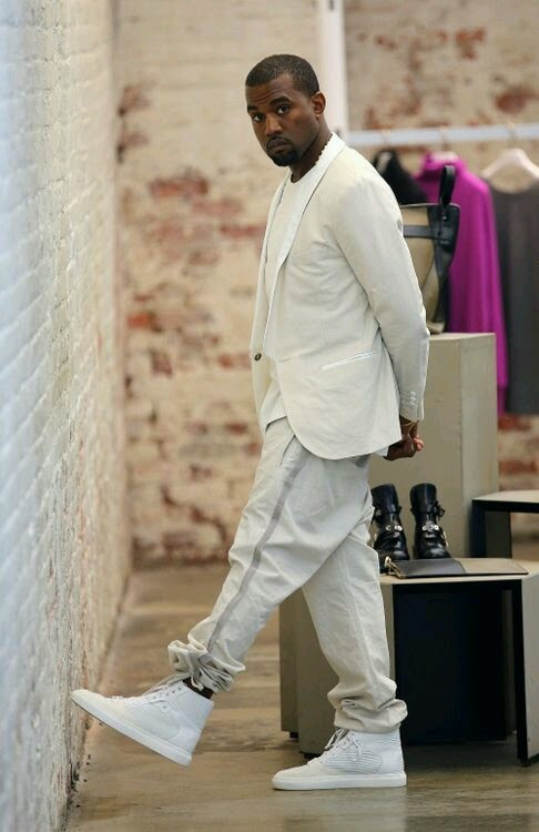 Street Style Kanye West - Akío Magazine