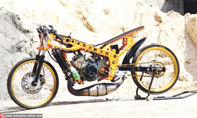 Kisah Kawasaki Ninja 150 Komputer Penakluk RX King Setan - korek motor