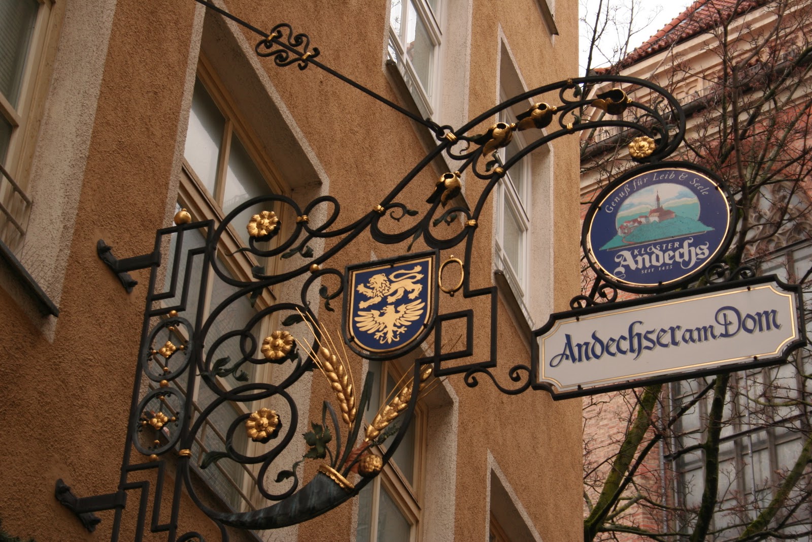 Minhene - CEĻOSIM. MY TRAVELS