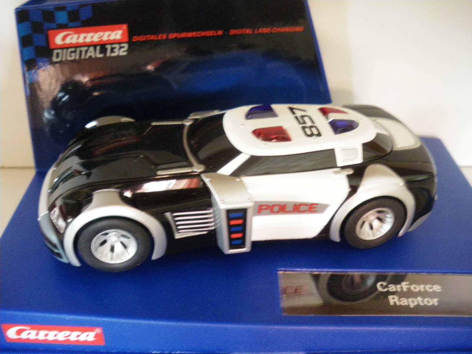 COCHES DE POLICIA DE SLOT: DIGITALES