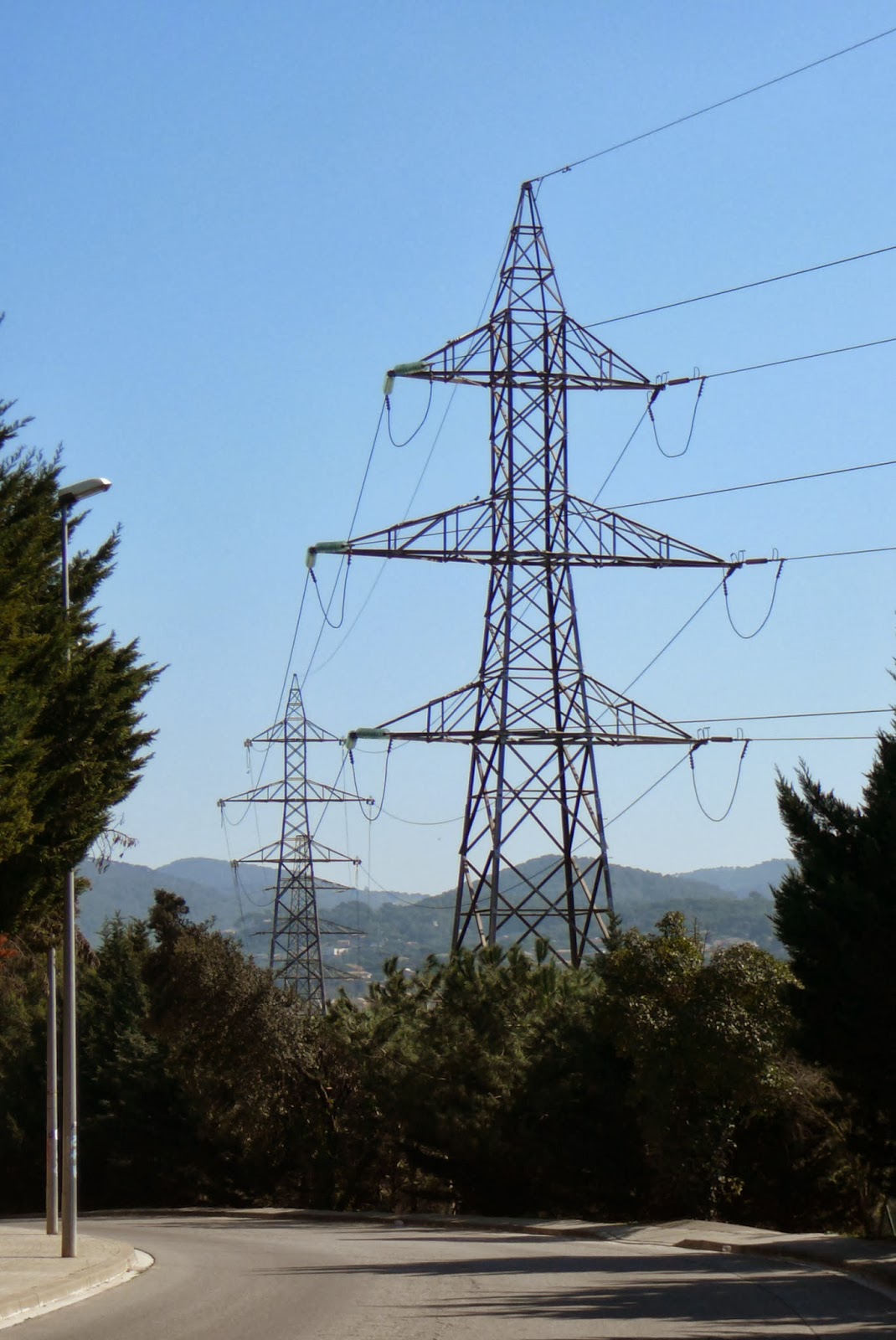 J. Sanchez Rios: Power Line Communication - Protection Systems (Part I)