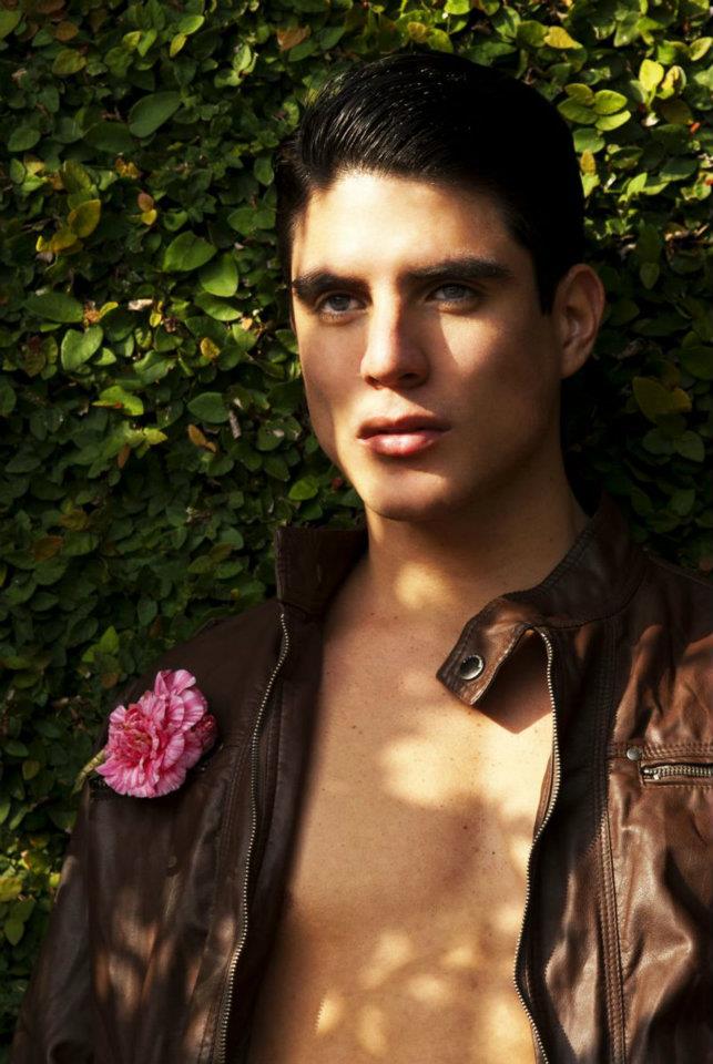 Peruvian Fashion Models: Atilio La Madrid by Didio