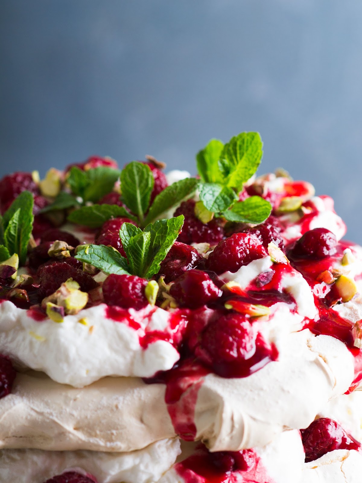 Elena Demyanko: Павлова с малиной / Raspberry Pavlova