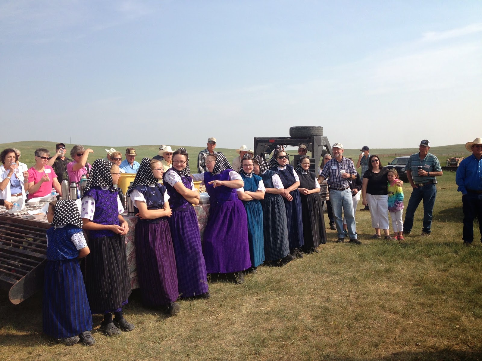 MARRIED in Montana: Hoot Hoot Hutterites!