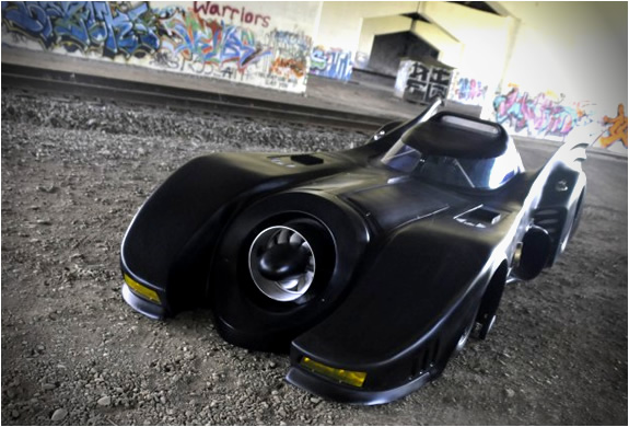Faster humen: WORLDS ONLY JET TURBINE POWERED BATMOBILE
