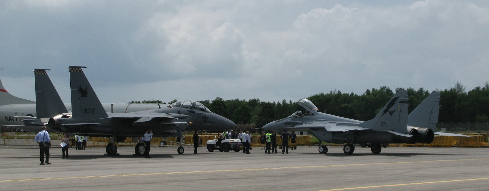 DEFENSE STUDIES: Malaysia, Singapore To Resume Jetfighter Cross ...