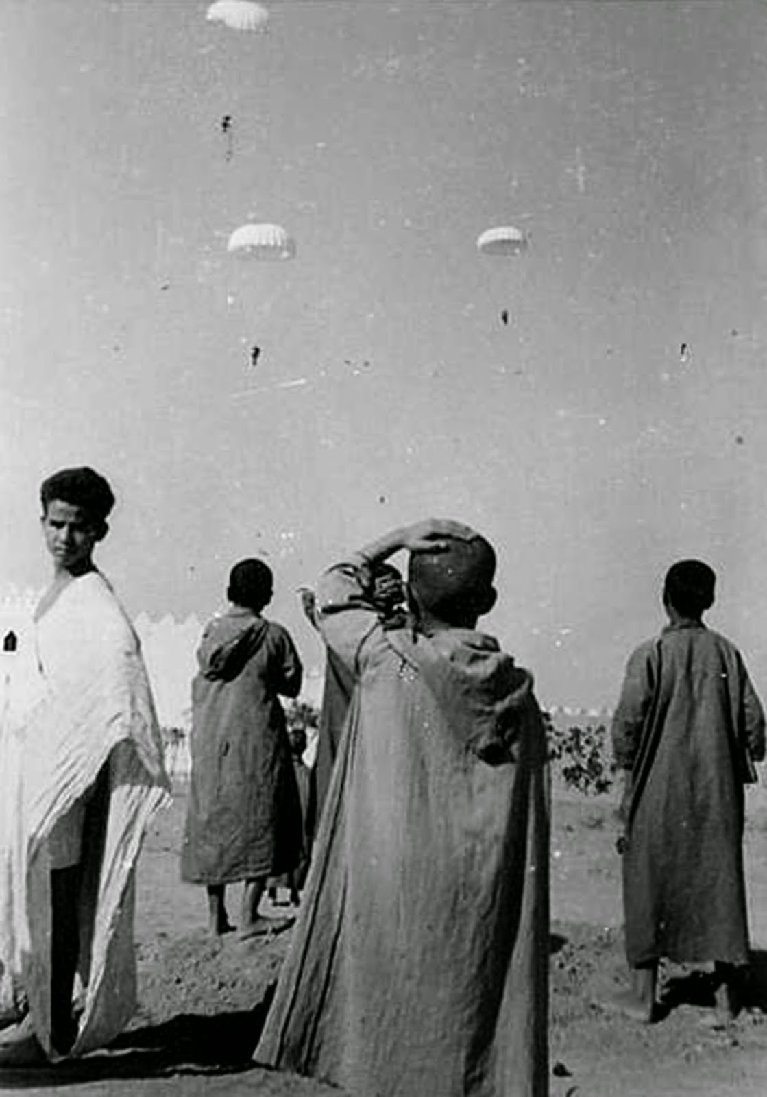 .: Ifni: la guerra fantasma