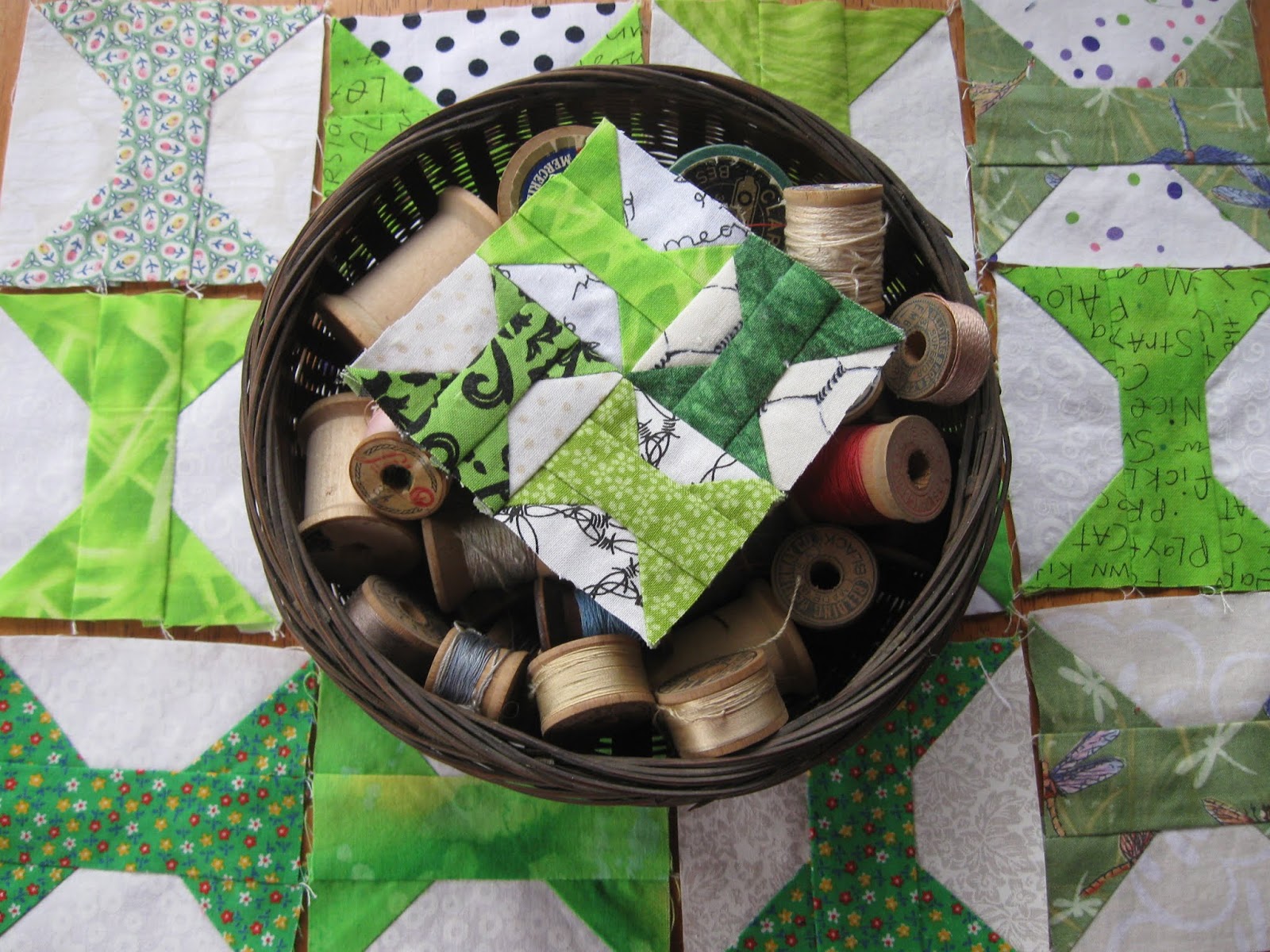 Colorpoint Quilter: Adorable Microspools
