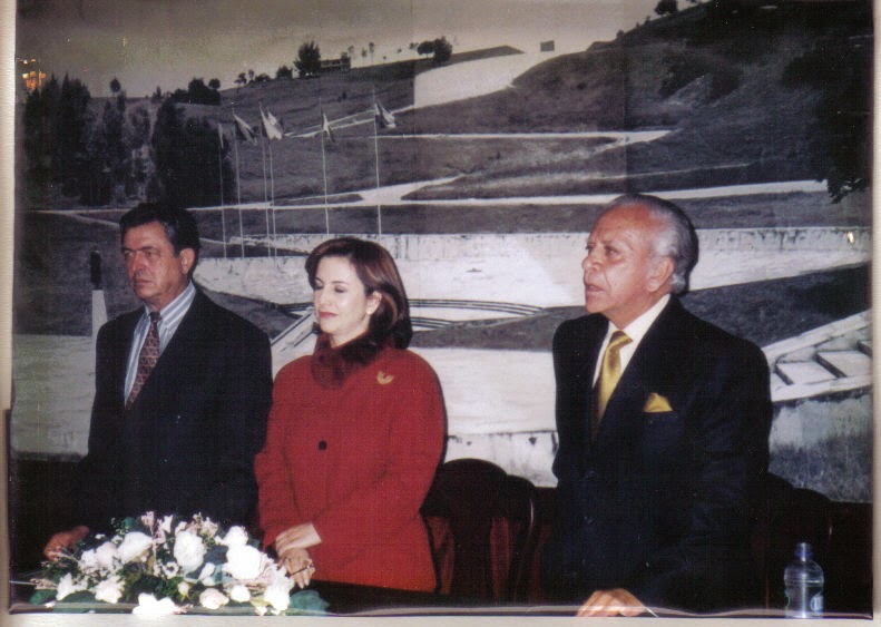 Mario H Perico Ramirez: Fotos de presentaciones