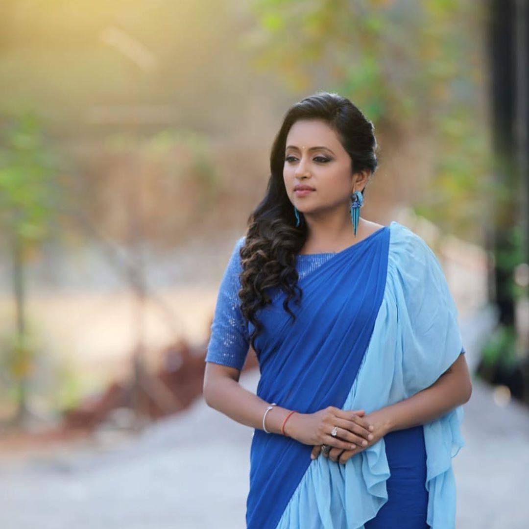 TV Anchor Suma Kanakala Rare Unseen Photos