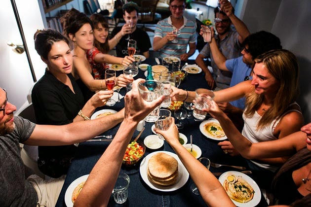 The Domestic Curator: How To Eat Like A Local While Traveling