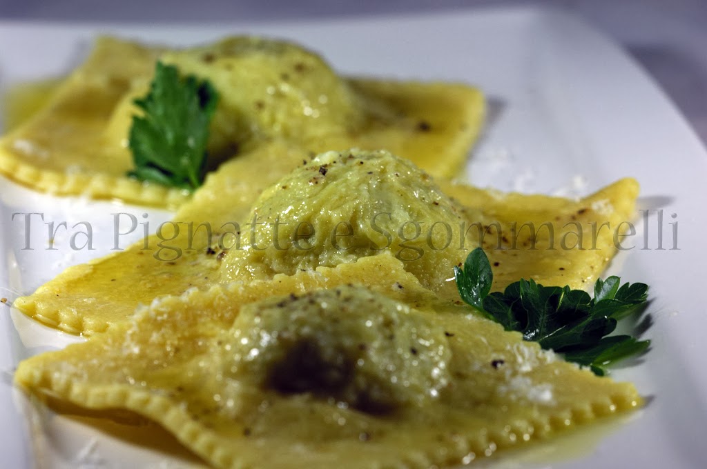 Tra Pignatte e Sgommarelli: Le mie ricette - Ravioli ripieni di ...