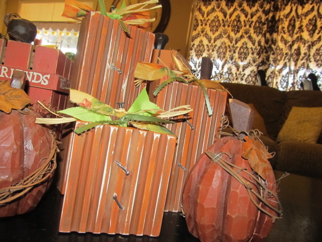 Sassy Sites!: 2X4 Pumpkins