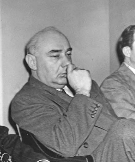 Roger Touhy, Gangster: The Outfit