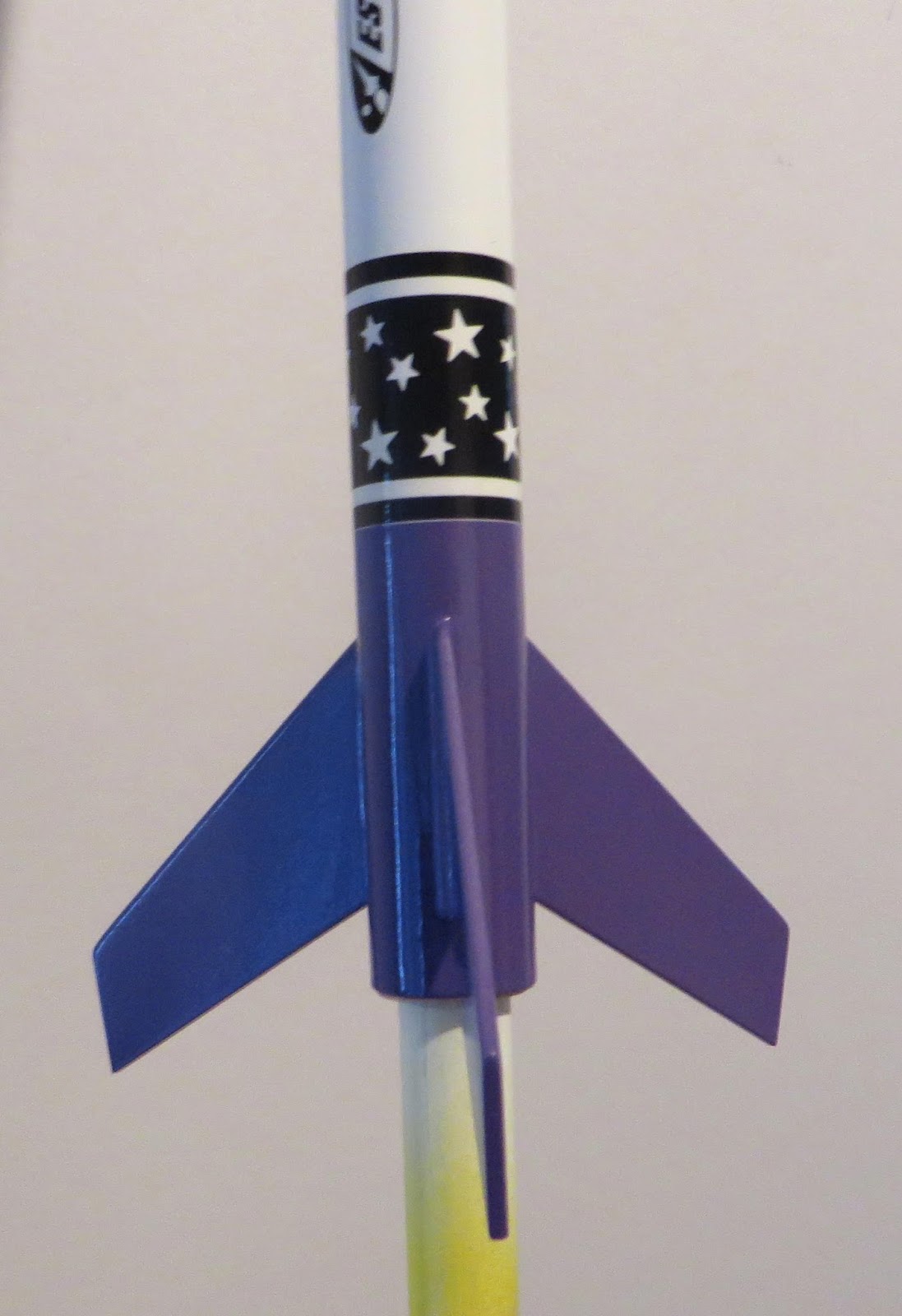Model Rocket Building: Estes Wizard #1292, Finished
