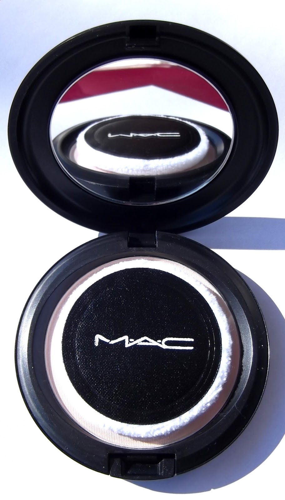 MAC COSMETICS Blot Pressed Powder Review Swatches - COSMELISTA