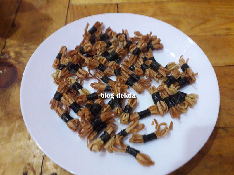 Snek Ikan Crunchy Dengan Rumpai Laut