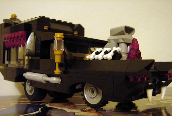 Toyriffic: Monster Fighters Hearse