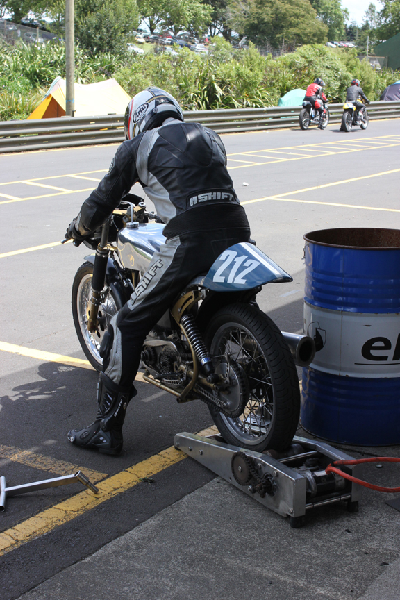 The Velobanjogent: Pukekohe New Zealand 2012.....the first part of a ...