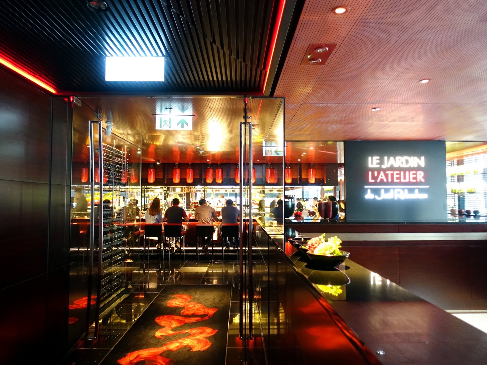 L'Atelier de Joël Robuchon (Hong Kong, CHINA) ★★★★★ | A traveling ...