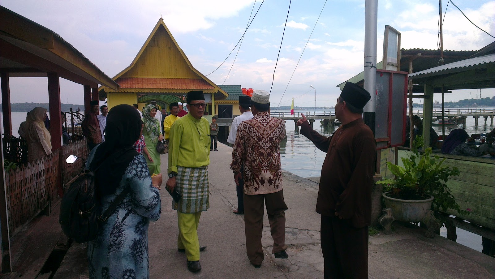 KELUARGA PAJAR, PARIMBUNIS: ZIARAH MAKAM DAENG CHELAK / DAENG MEREWAH ...