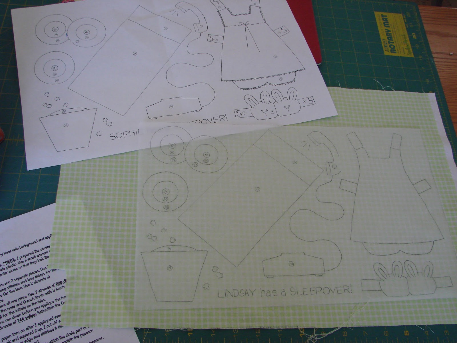 dream quilt create: Paperdoll Block-Applique Tutorial, part 1