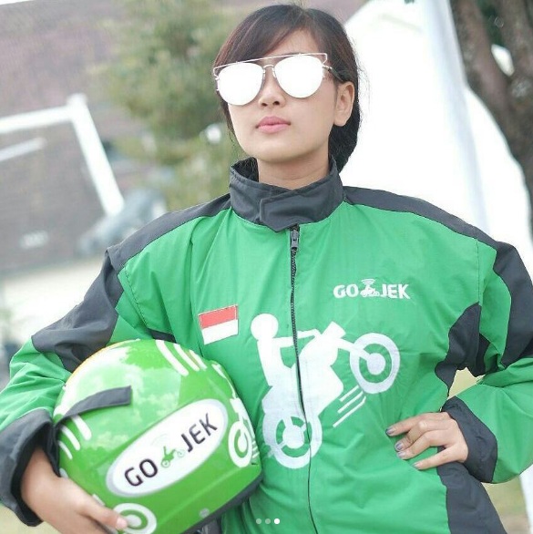 Foto Driver Gojek Cantik - CARA DAFTAR GOJEK