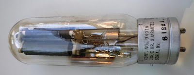 VinylSavor: Tube of the Month : The 211 / VT4C