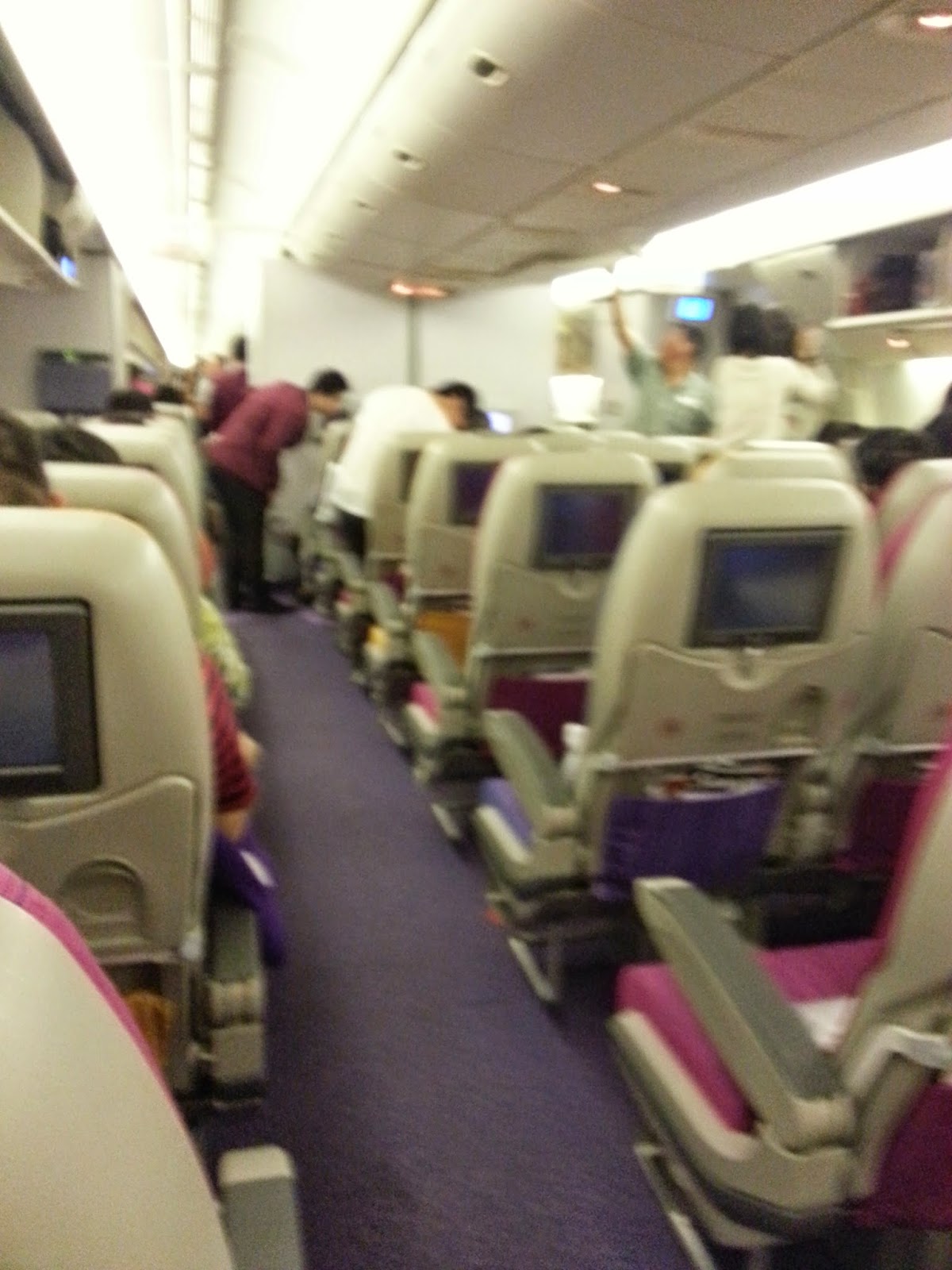Zephyrous Travels: [Airline Review] - Thai Airways (TG402) / (TG401 ...