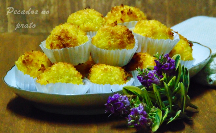 Bolinhos de coco sem manteiga - Receitas de pecados no prato