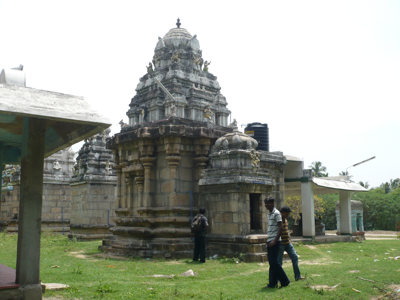 R. Prabhu's Notes: The Lost Heritage - Muttam