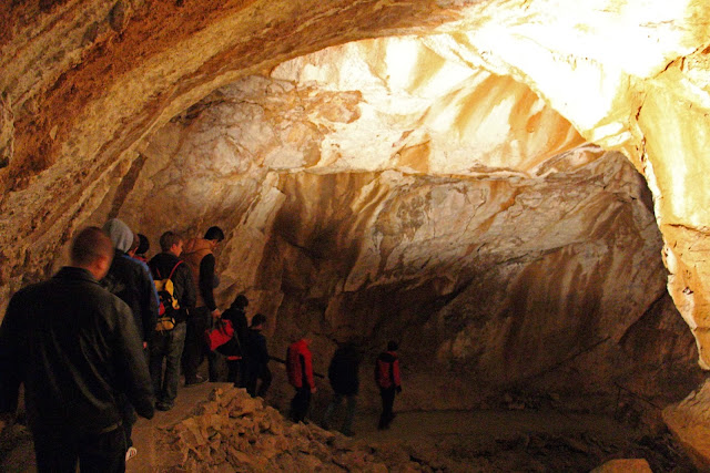 the viewing deck: Dachstein Ice and Mammoth Cave
