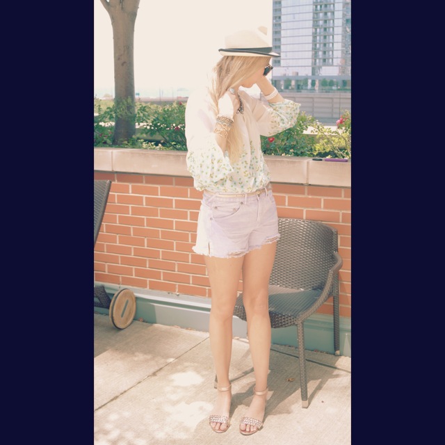 EMILY CLEARY: Country Concerts & Summer Things