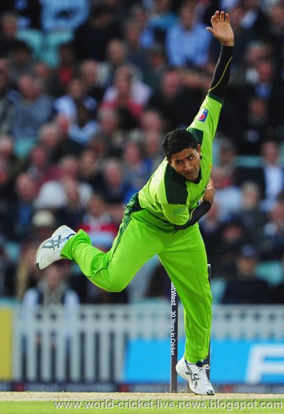 Pakistan Cricketer Abdul Razzaq ~ world Cricket