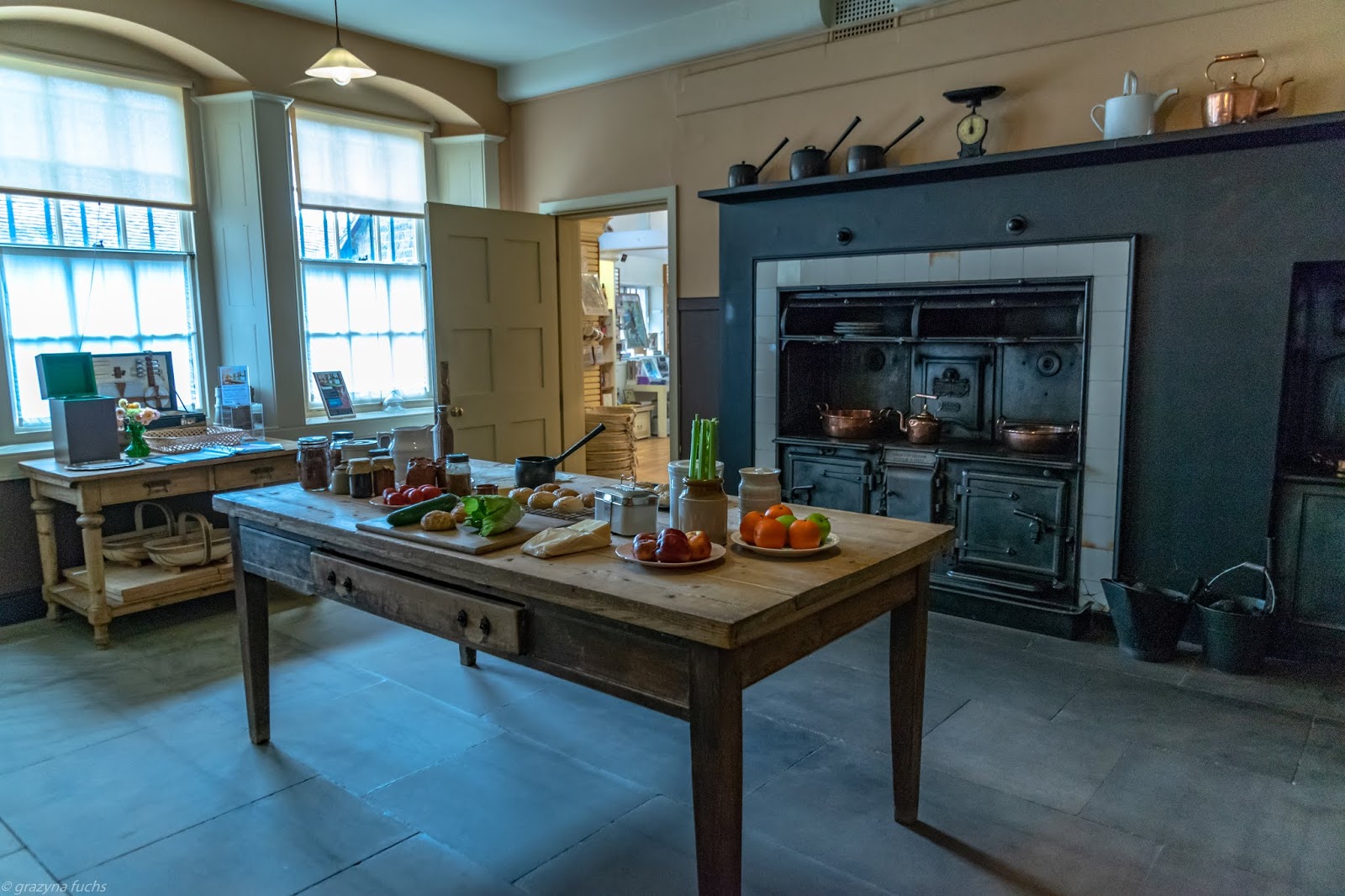 Enjoy your time with beautiful places: Standen House one of several ...