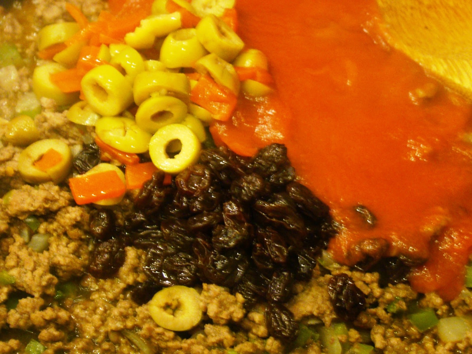 Soup Spice Everything Nice: Picadillo Empanadas with Tomatillo and ...