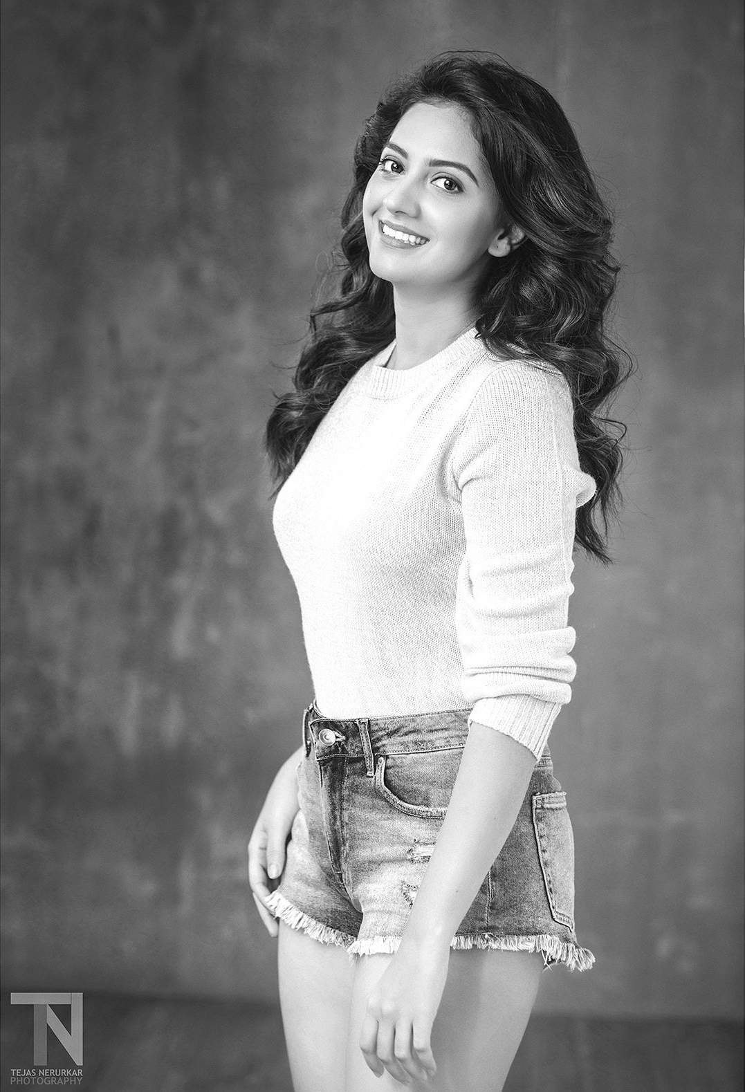 Stunning Photoshoot of "Tejashri Pradhan" by Photographer Tejas ...