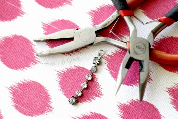 PitterAndGlink: {DIY Rhinestone & Chain Earrings}