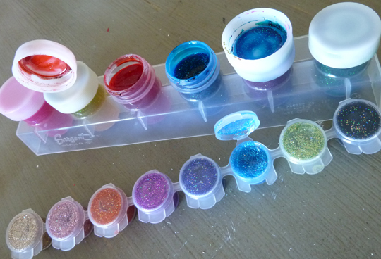 Inspiring Ideas with artist Jeanne Winters: Glitter Glue & Glitter ...