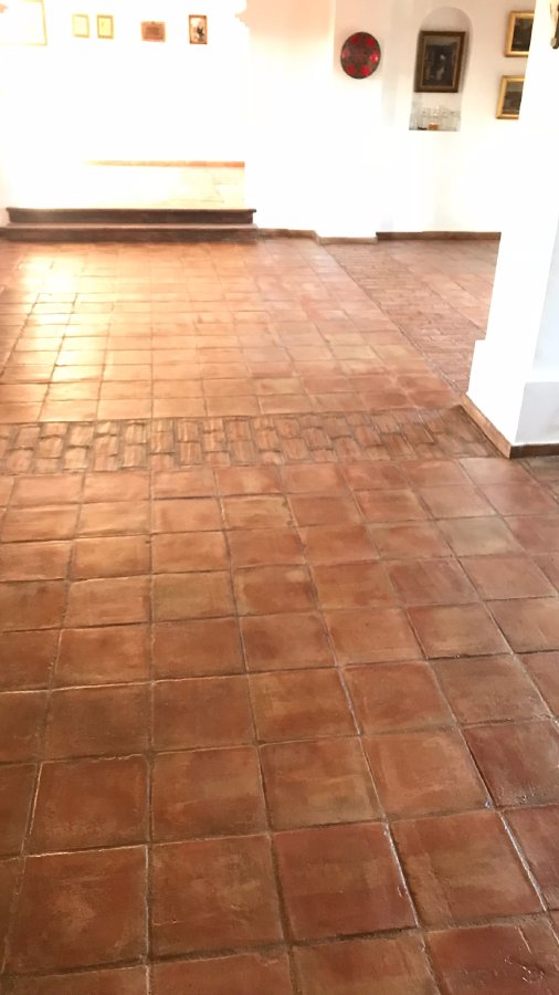 SUELO DE BARRO INTERIOR EN VERA (ALMERIA)