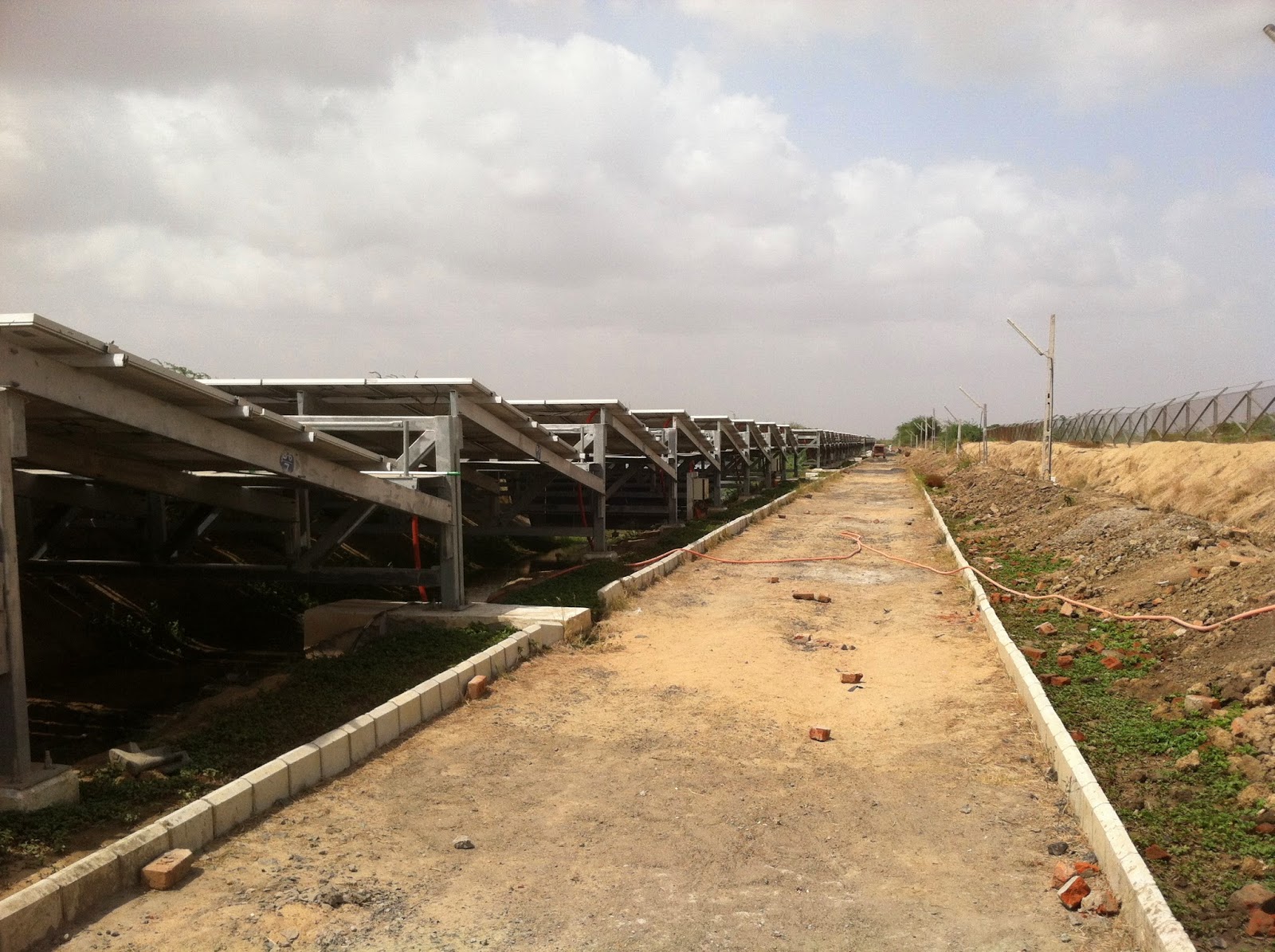 1 MW Narmada Canal Solar Power Plant