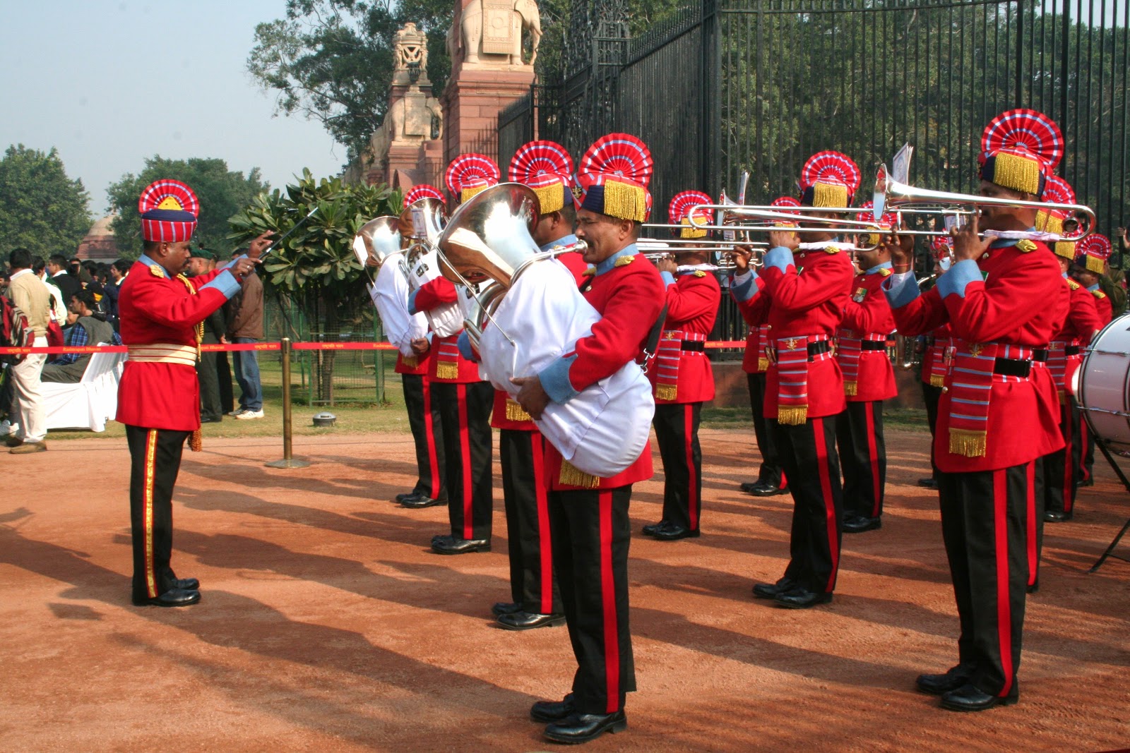Destinations of India: Rashtrapati Bhawan - Change of Guards Ceremony