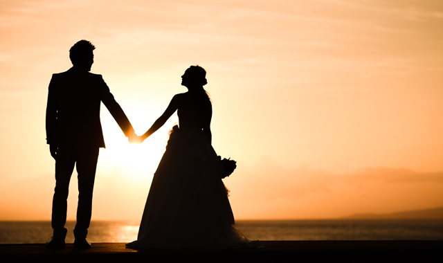 3 Cinematic Shots You Definitely Want on Your Wedding Video - People ...