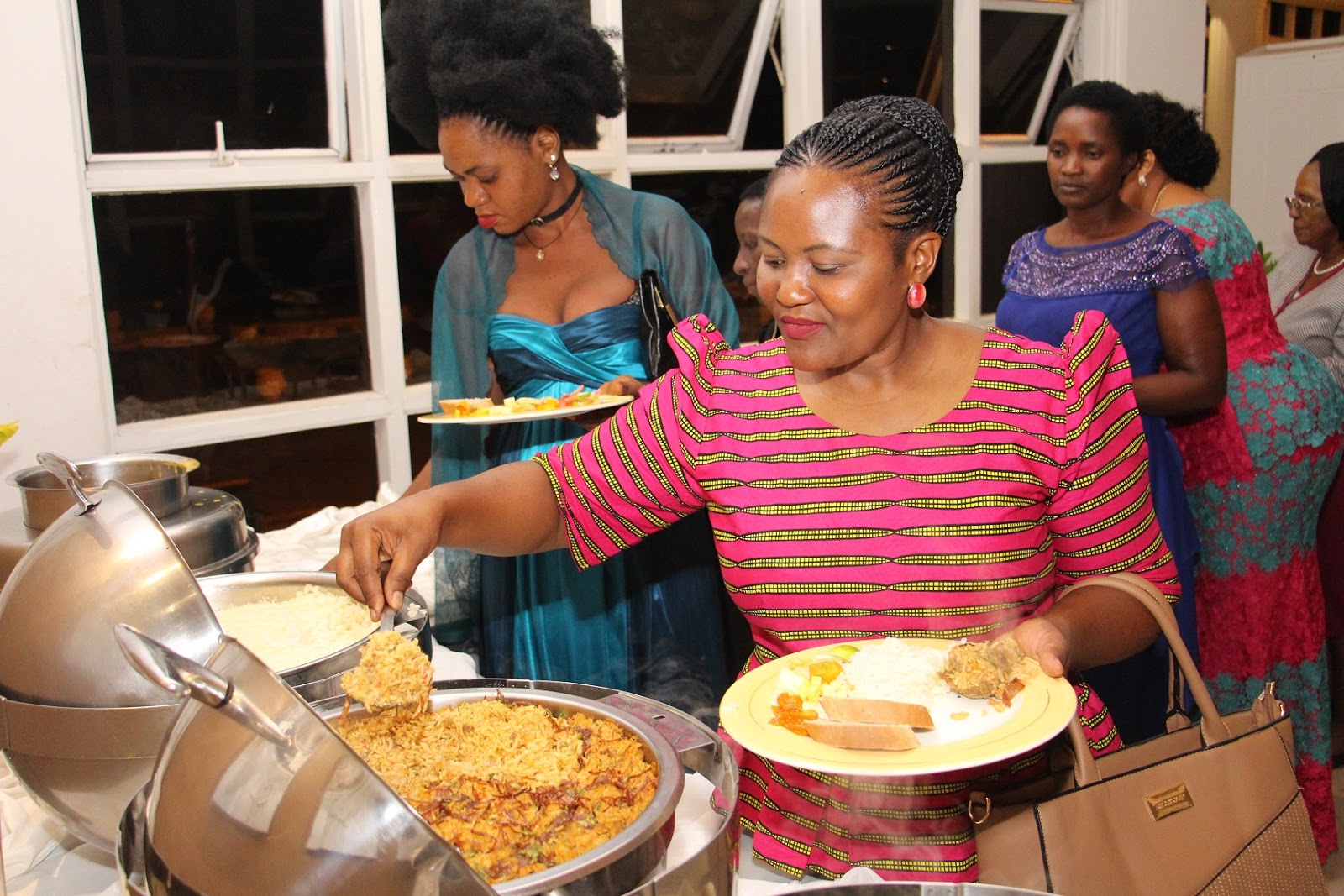 theNkoromo Blog: ANNA ABDALLAH AWAPONGEZA GIRL GUIDES KWA KUIWAKILISHA ...