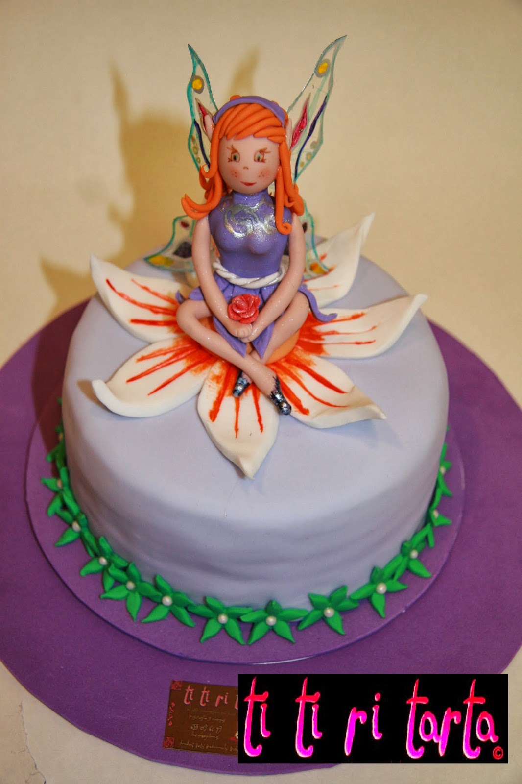 TiTiRiTarta Tartas Fondant personalizadas Sevilla ...el arte convertido ...