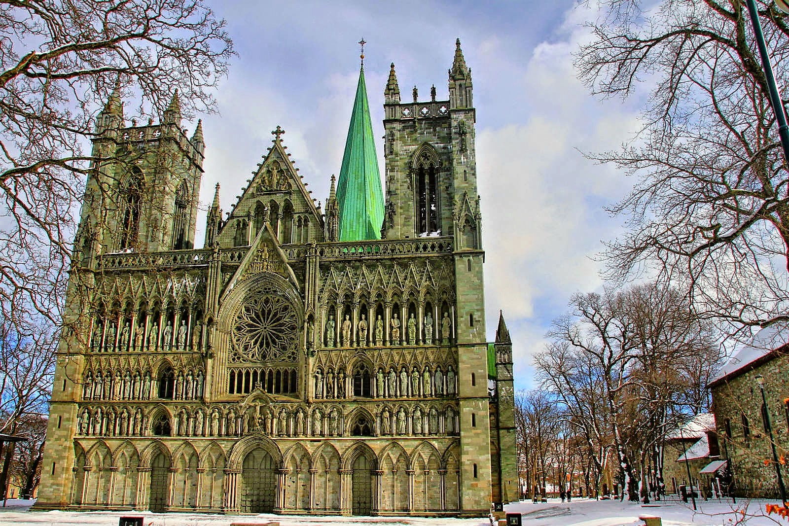 5-five-5: Nidaros Cathedral (Trondheim - Norway)